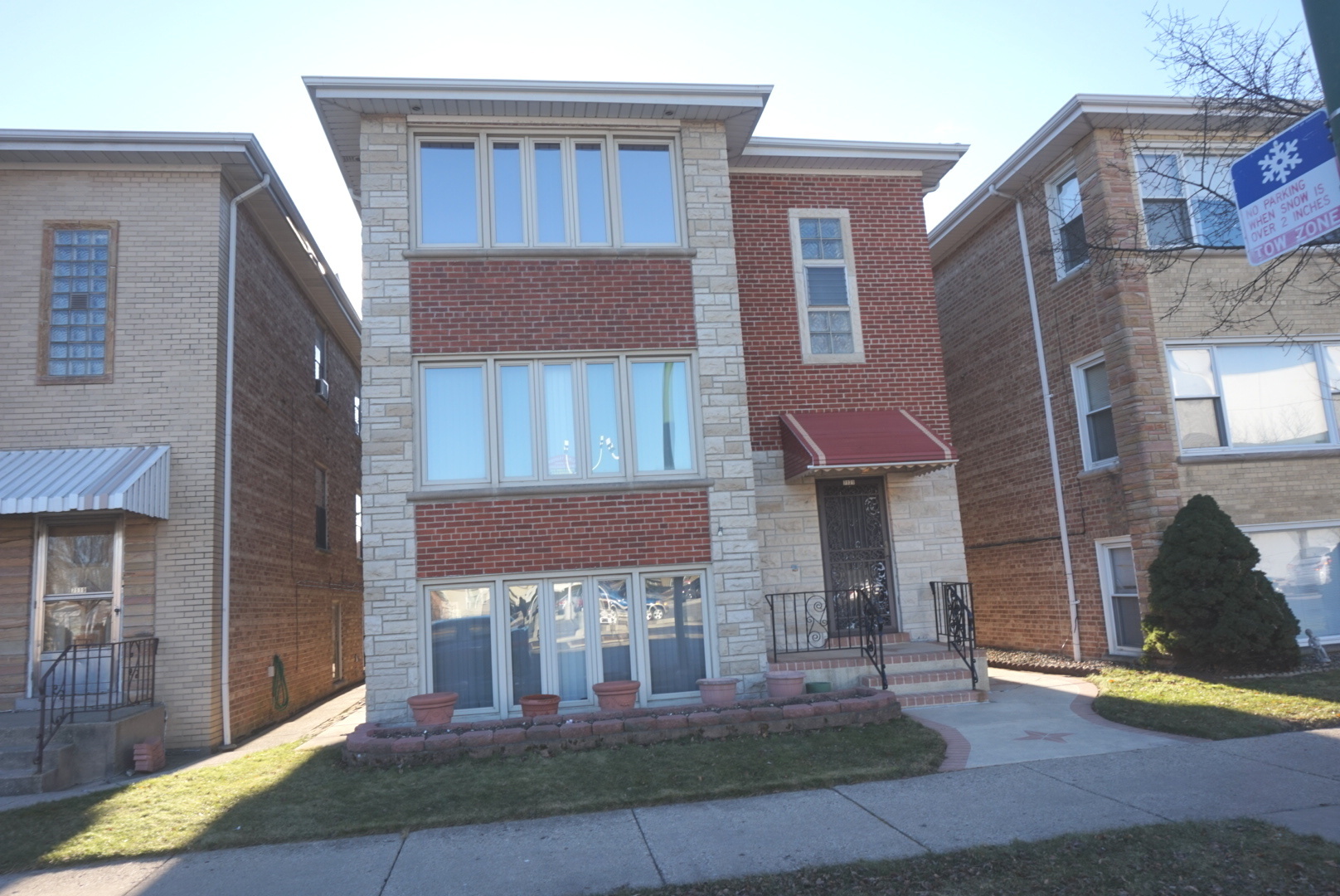 7121 W Foster Place, #1, Chicago, IL 60656 (Off Market NYStateMLS ...