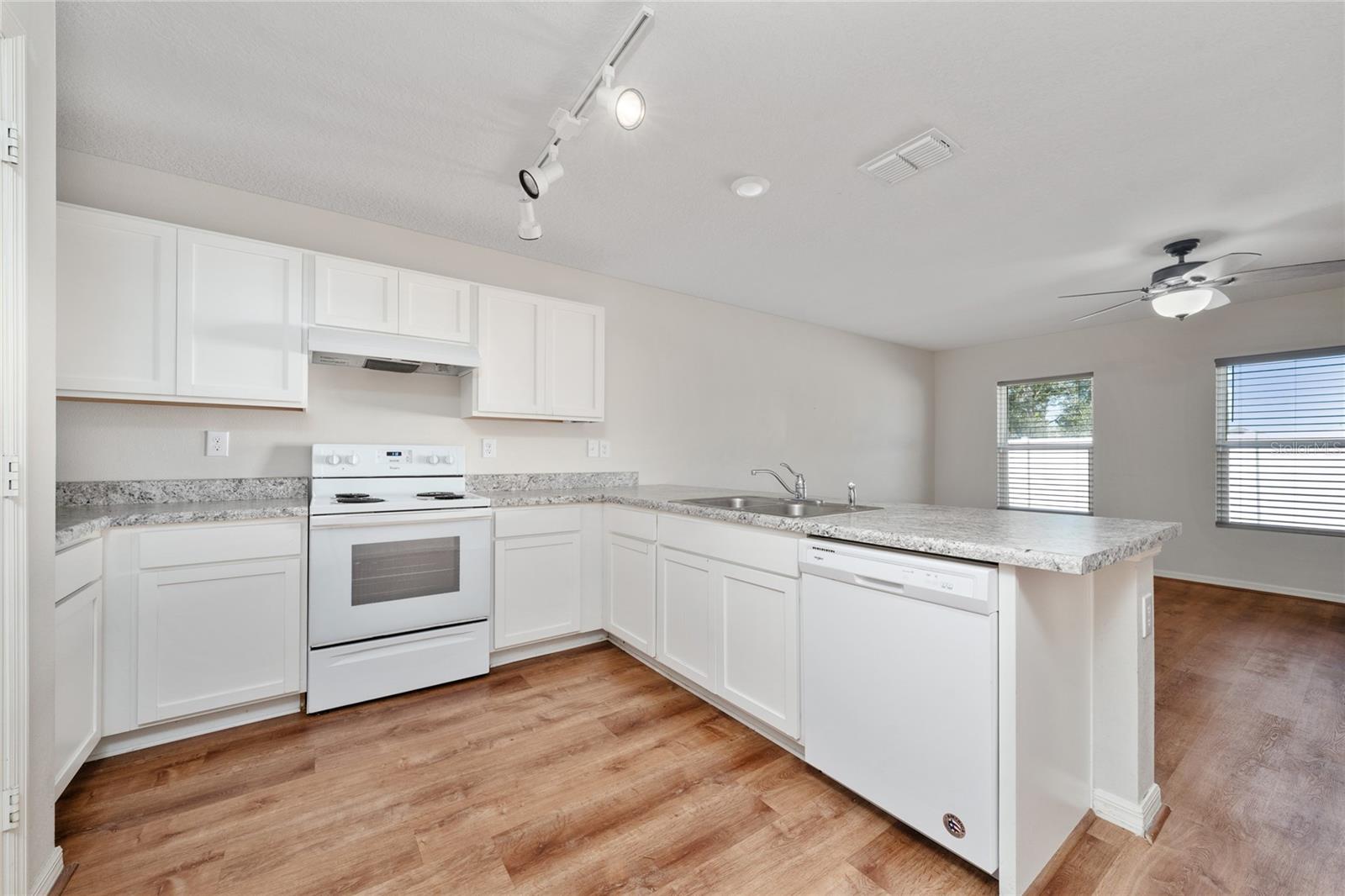 282 Fig Court, Kissimmee, FL 34759 (For Sale MyStateMLS Listing #11607147)