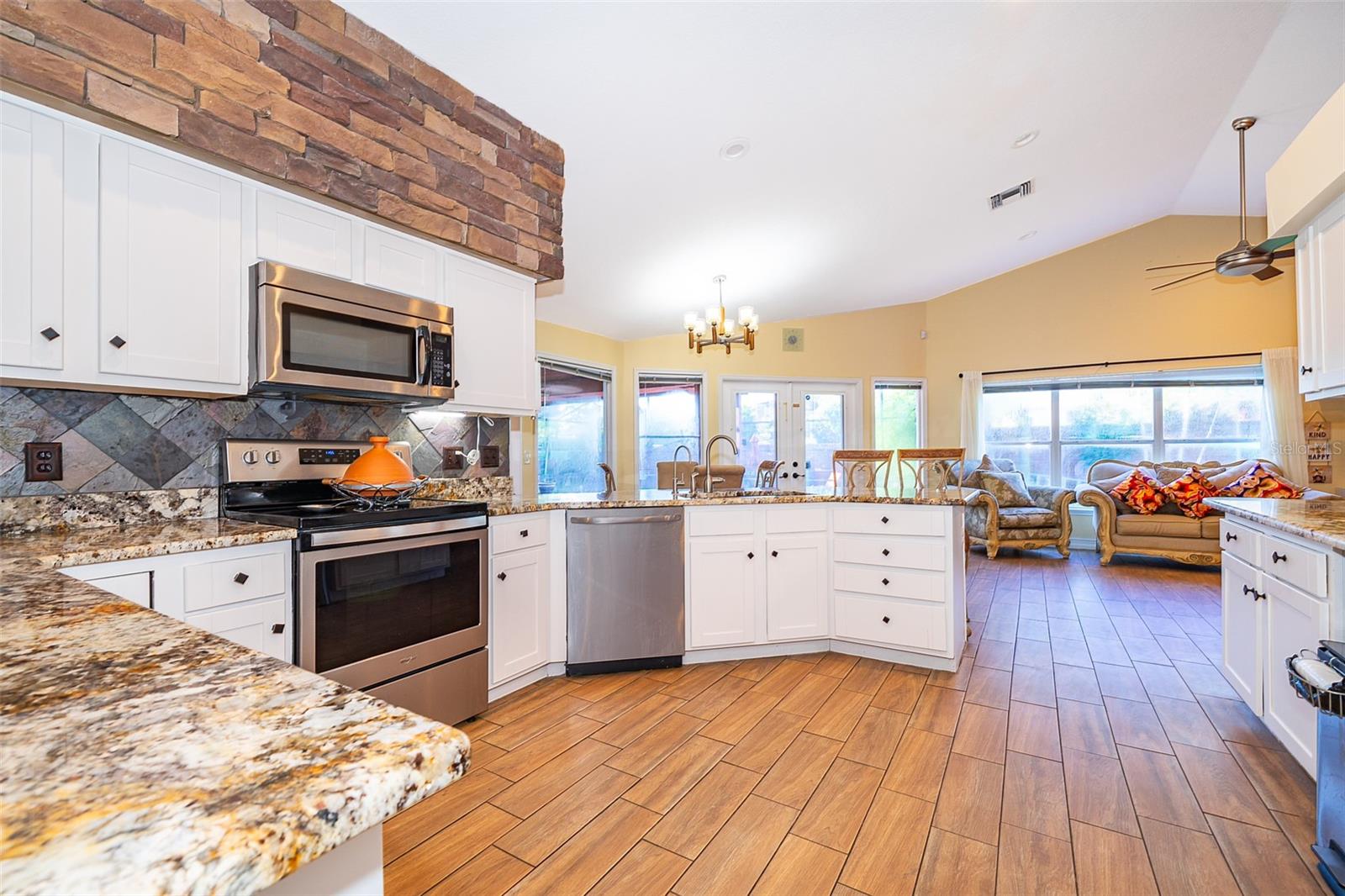 9804 Bay Vista Estates Boulevard, Orlando, FL 32836 (Sold NYStateMLS ...